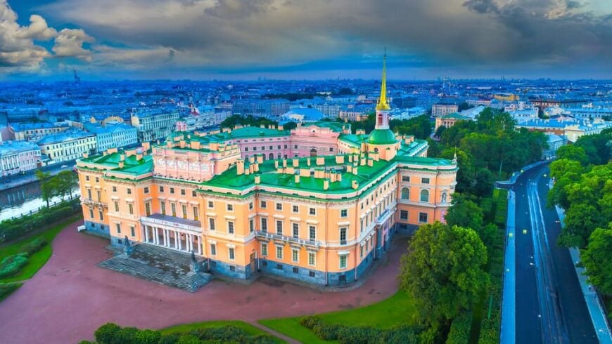 46 Best Russian Palaces and Mansions (Photos)