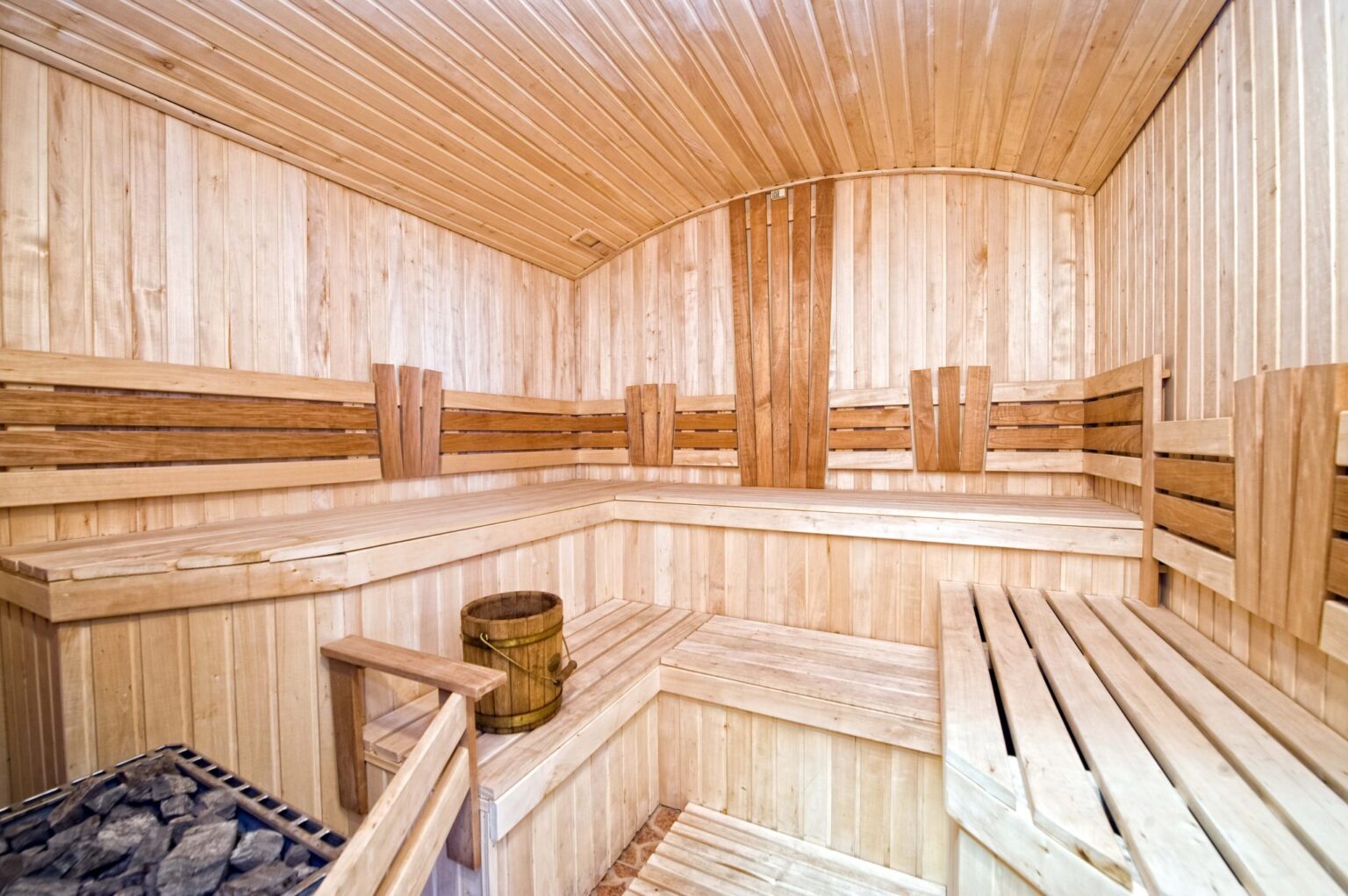 52 Sauna Ideas and Designs (Interior & Exterior Photos)