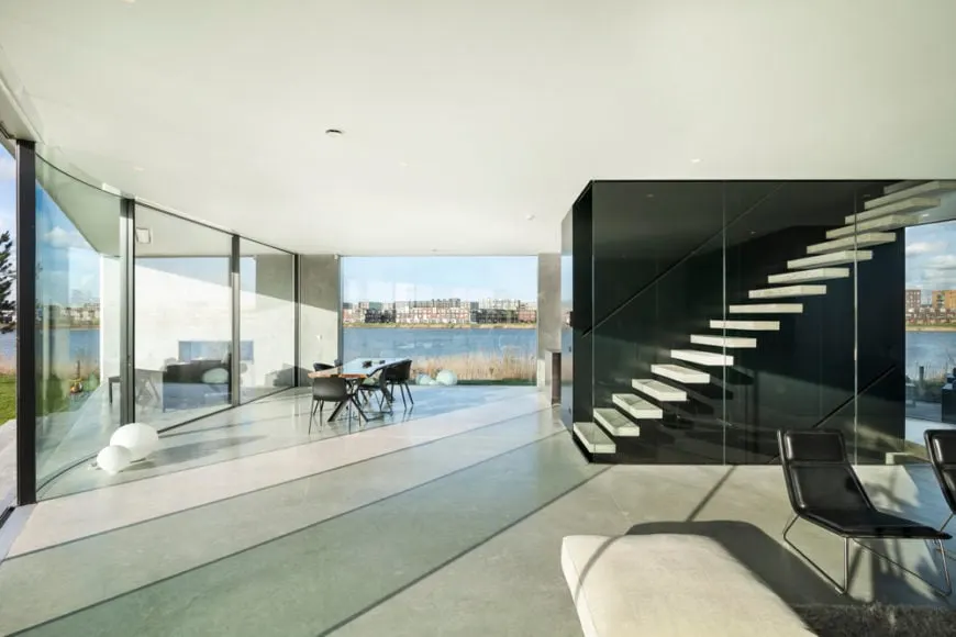 Studioninedots Designs Stunning Modern "Diamond-Shaped" Home