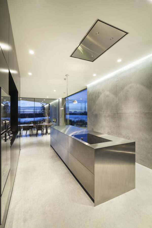 Studioninedots Designs Stunning Ultra Modern “Diamond-Shaped” Home ...