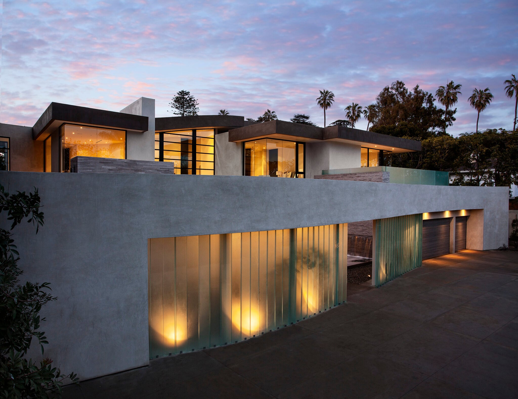 McClean Designs Creates Magnificent Modern Mansion (San Vincente House ...