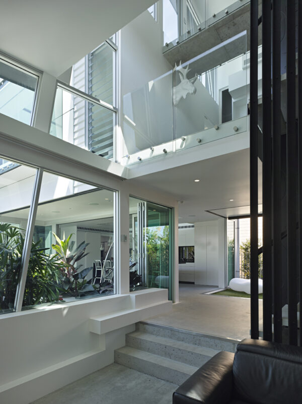 Base Architecture Adds Ultra Modern Addition to 19th Century Heritage ...