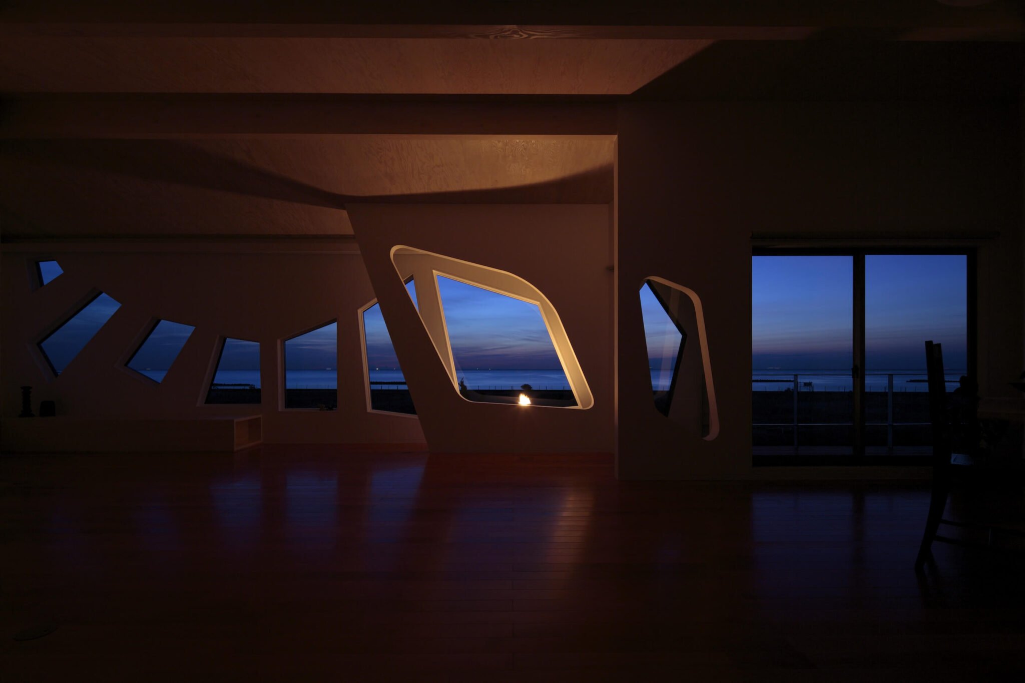 Buttefly Wing House, by Eastern Design Office