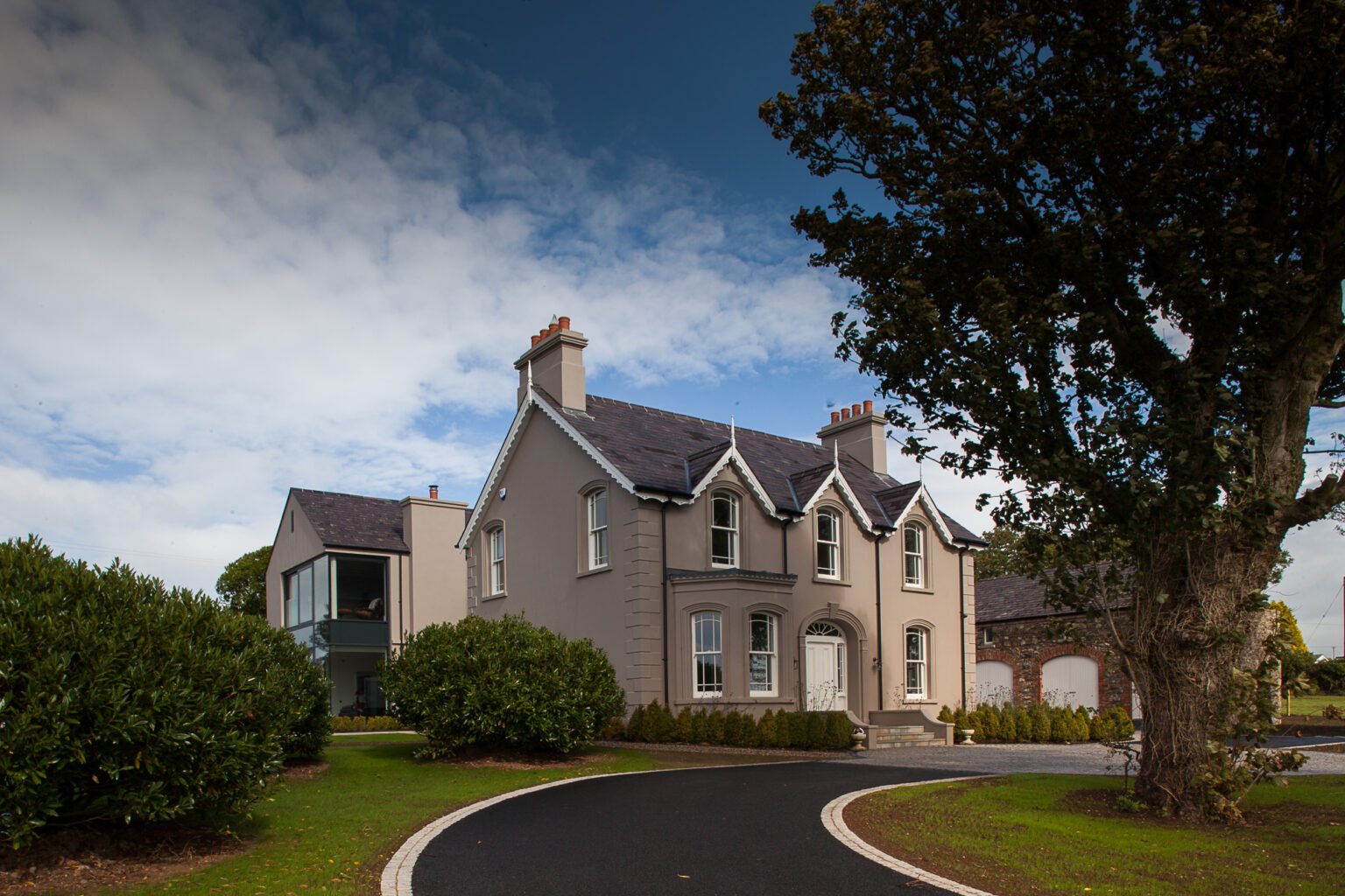 Beautifully Restored Country Home by Des Ewing Residential Architects