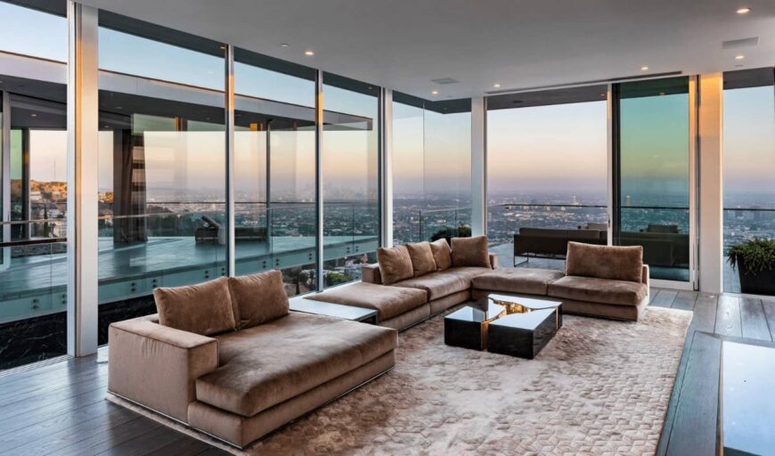 Spectacular Mansion On Blue Jay Way by McClean Design – Home Stratosphere