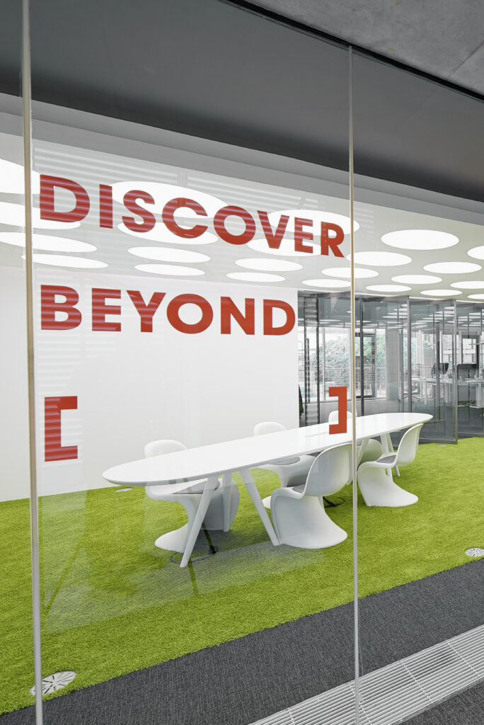 Remarkable Modern Corporate Office Interior Design
