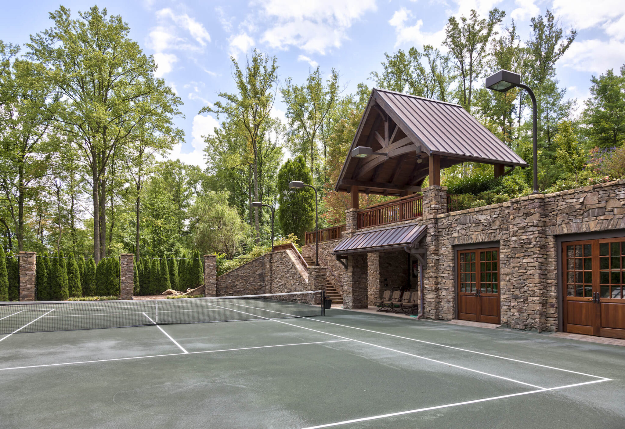 Modern Rustic Mountain Resort By ACM Design Architects – Home Stratosphere