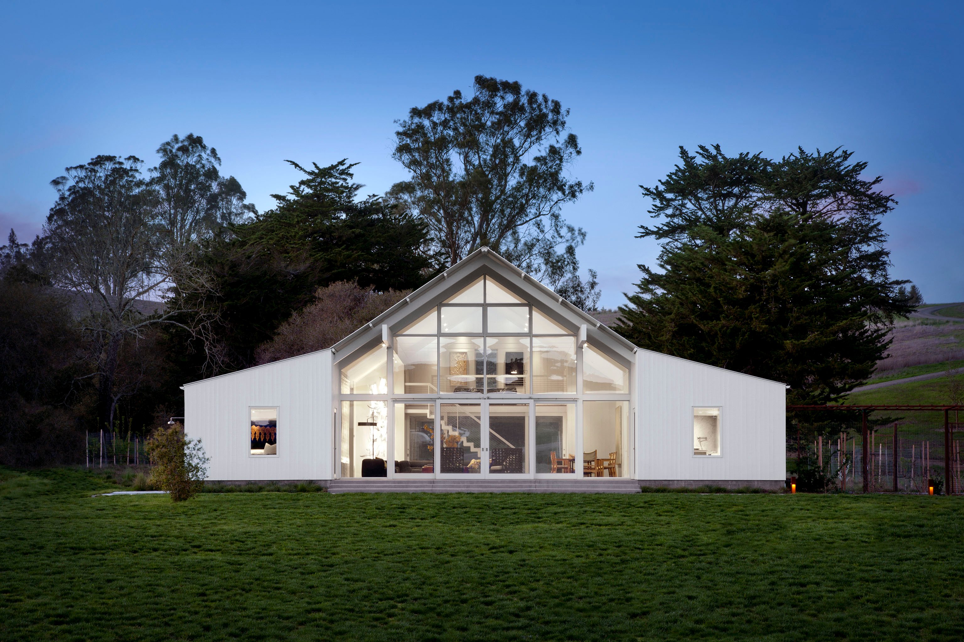 Contemporary White Barn House Design (Open Concept Design) - Home ...