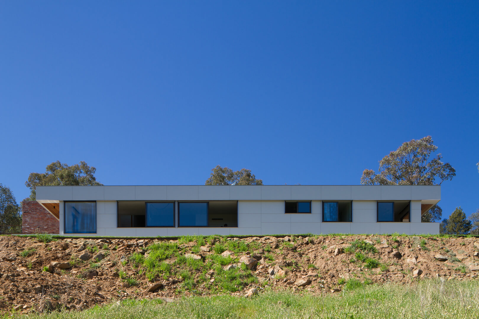 Custom Split-Level Family Home in Splitter’s Creek by Nest Architects ...