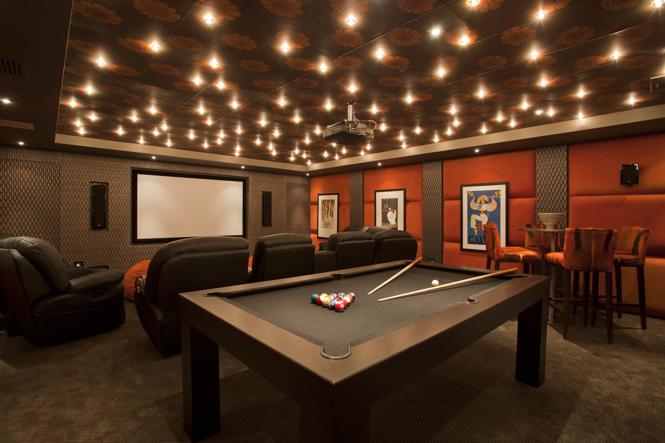 Contemporary SGNW Custom Home By Metropole Architects - Home Stratosphere