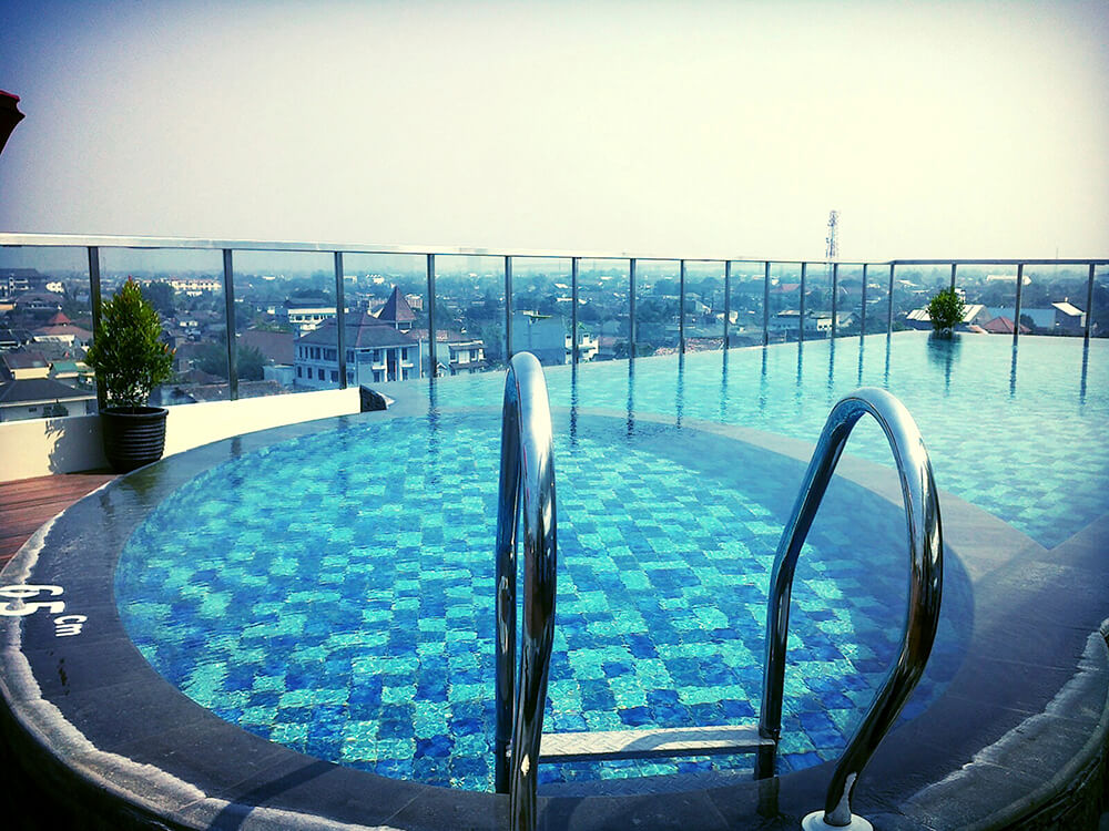 24 Astonishing Rooftop Swimming Pools – Home Stratosphere