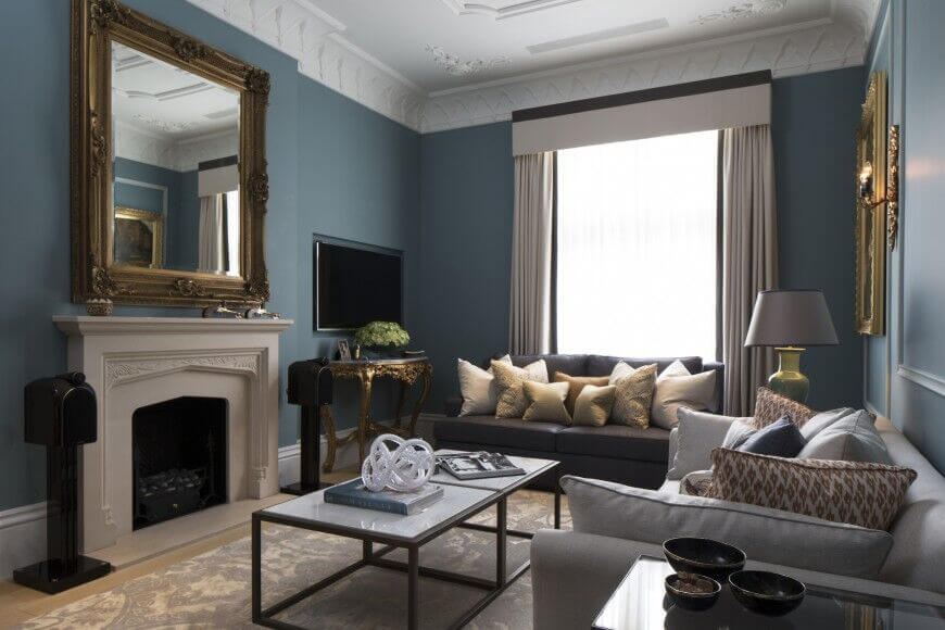 21 Living Rooms With Antique Furniture - Home Stratosphere