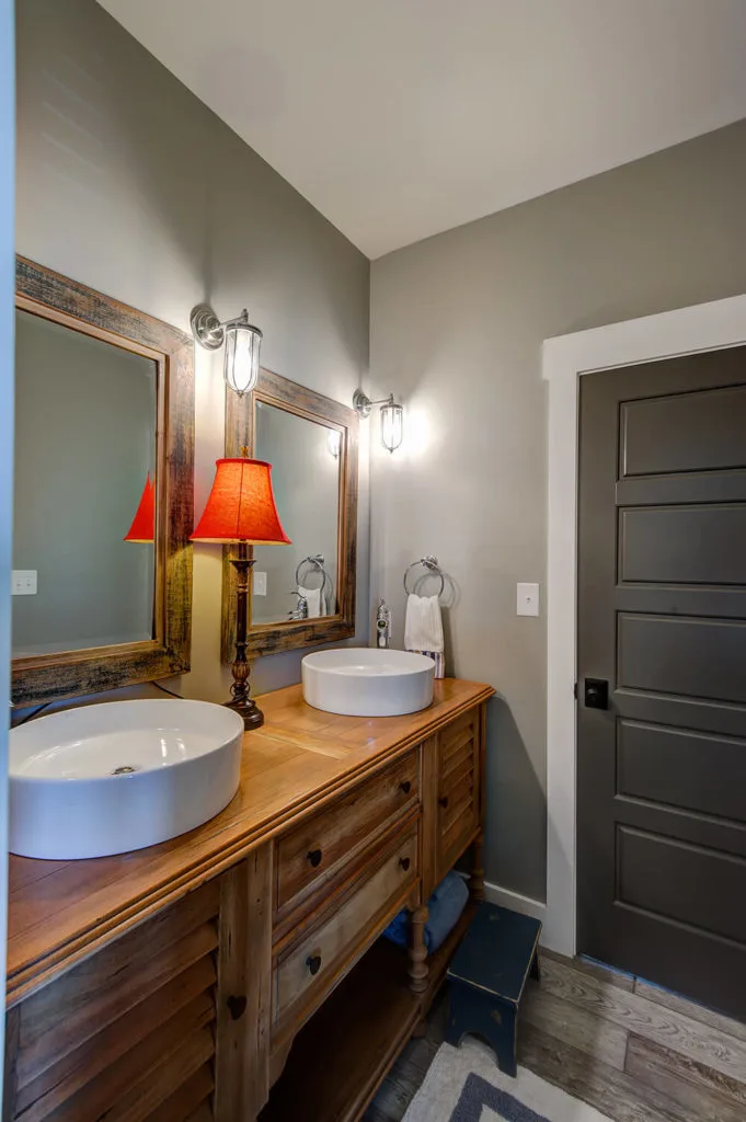 Southern Elegance by Luxe Homes & Design