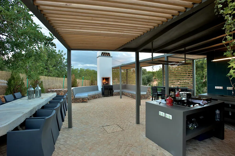 101 Outdoor Kitchen Ideas and Designs (Photos)