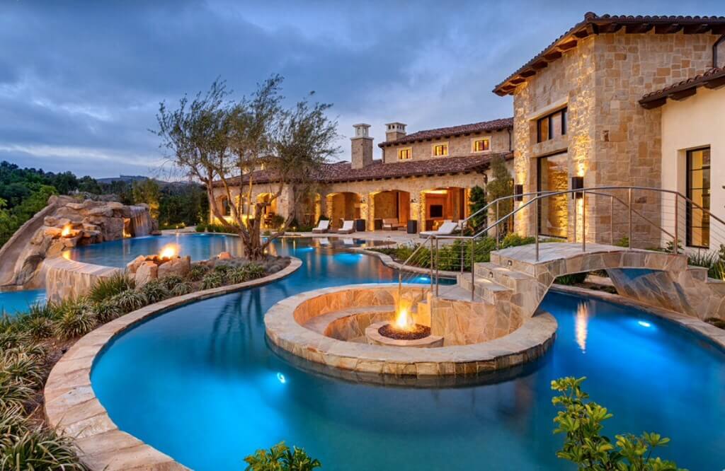 28 Remarkable Backyard Waterpark Ideas – Home Stratosphere