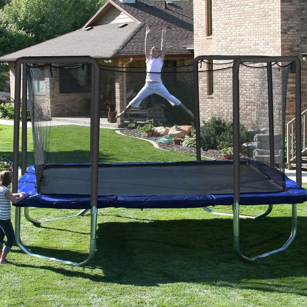 24 Fun Backyard Trampoline Ideas – Home Stratosphere