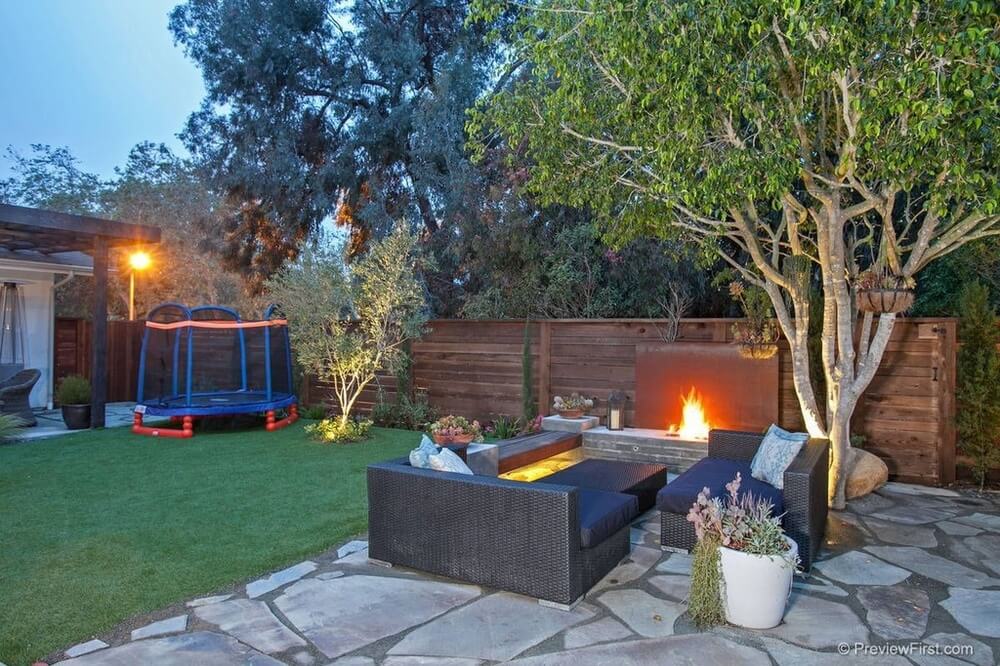 32 Fun Backyard Trampoline Ideas – Home Stratosphere