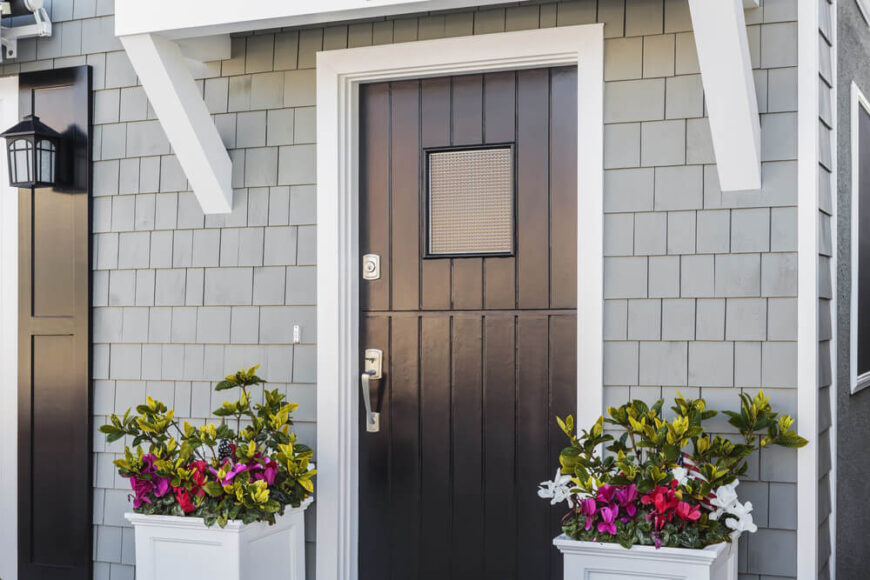 59 Front Door Flower and Plant Ideas - Home Stratosphere