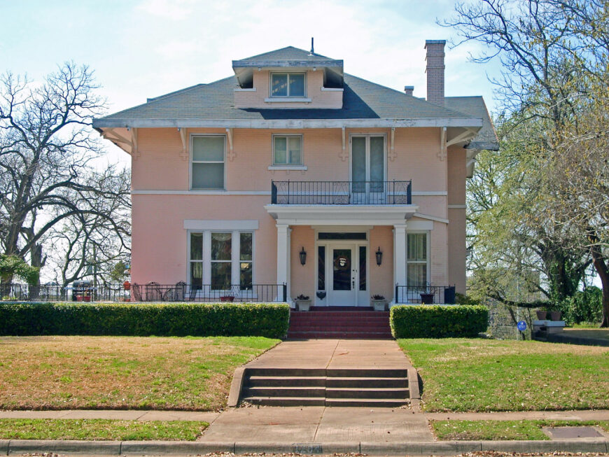 38 American Foursquare Home Photos PLUS Architectural Details