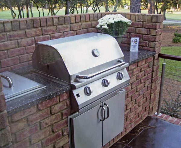 101 Outdoor Kitchen Ideas and Designs (Photos) – Page 4 – Home Stratosphere