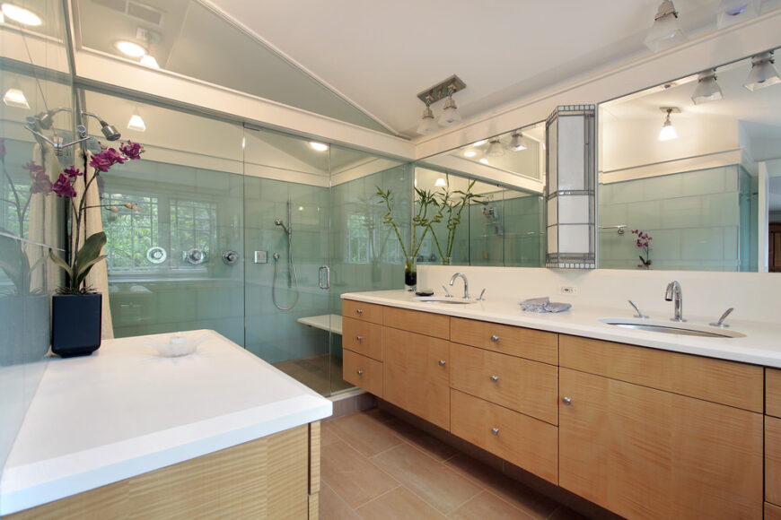55 Primary Bathrooms with Floating Vanities (Photos) – Home Stratosphere