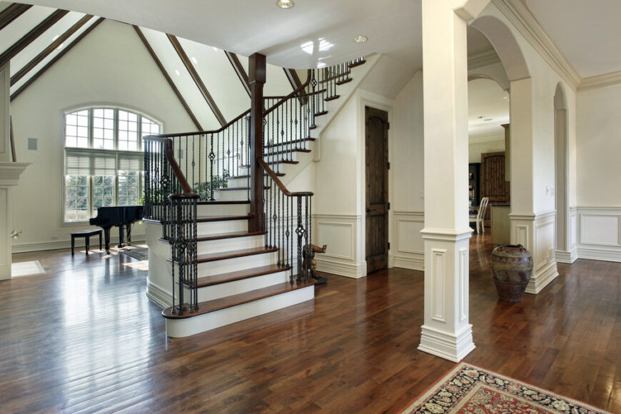 60 White Foyer Ideas (Photos) – Home Stratosphere