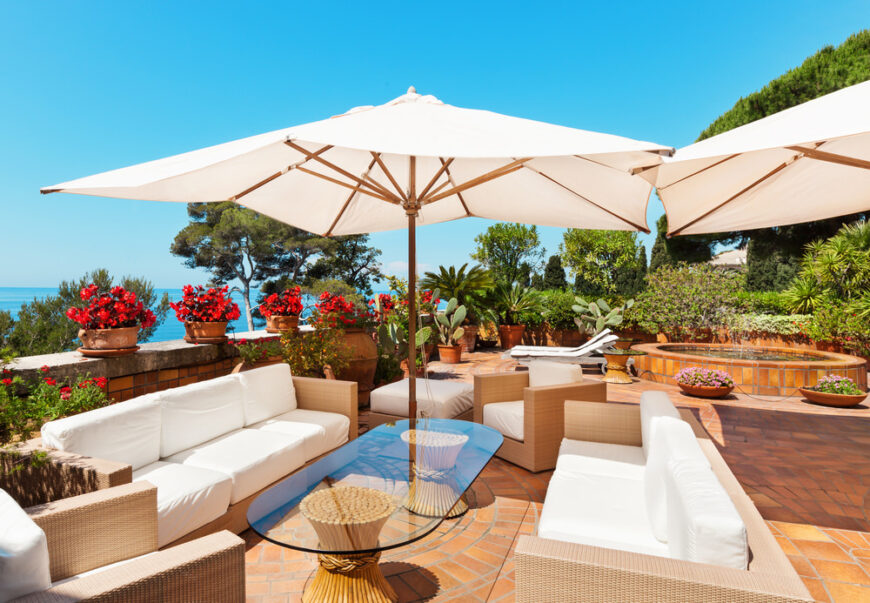 65 Luxury Patios (Photos) – Home Stratosphere