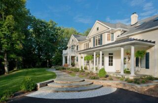 5 Traditional Style Homes – Exterior and Interior Examples & Ideas ...