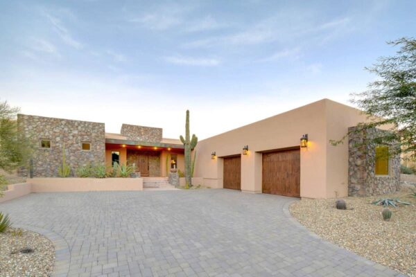 4 Southwestern Style Homes – Exterior and Interior Examples & Ideas ...