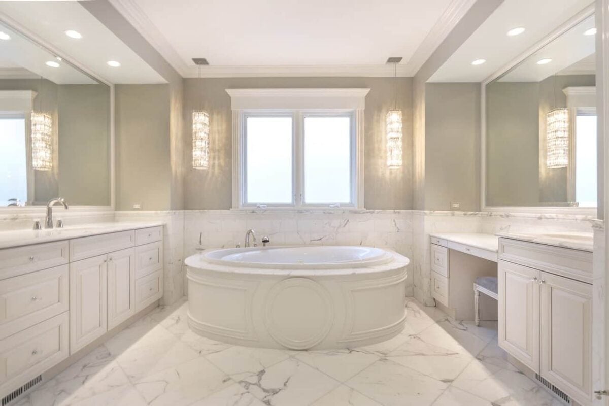 65 Transitional Style Primary Bathroom Ideas (Photos)