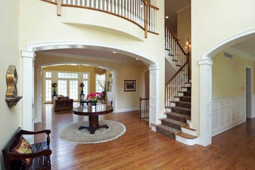 40 Foyer Chair Ideas Photos Home Stratosphere 40-foyer-chair-ideas-photos-home-stratosphere