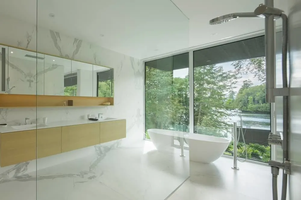 24 Primary Bathrooms Featuring Design Ideas for Double Sinks - Home ...