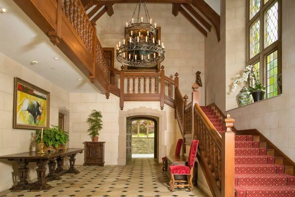 70 Mansion Foyer Ideas (Photos)