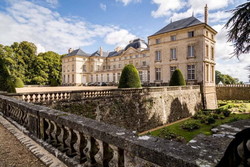 44 Most Beautiful French Chateaus (Photos)