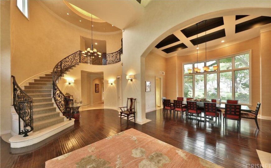 70 Mansion Foyer Ideas (Photos)