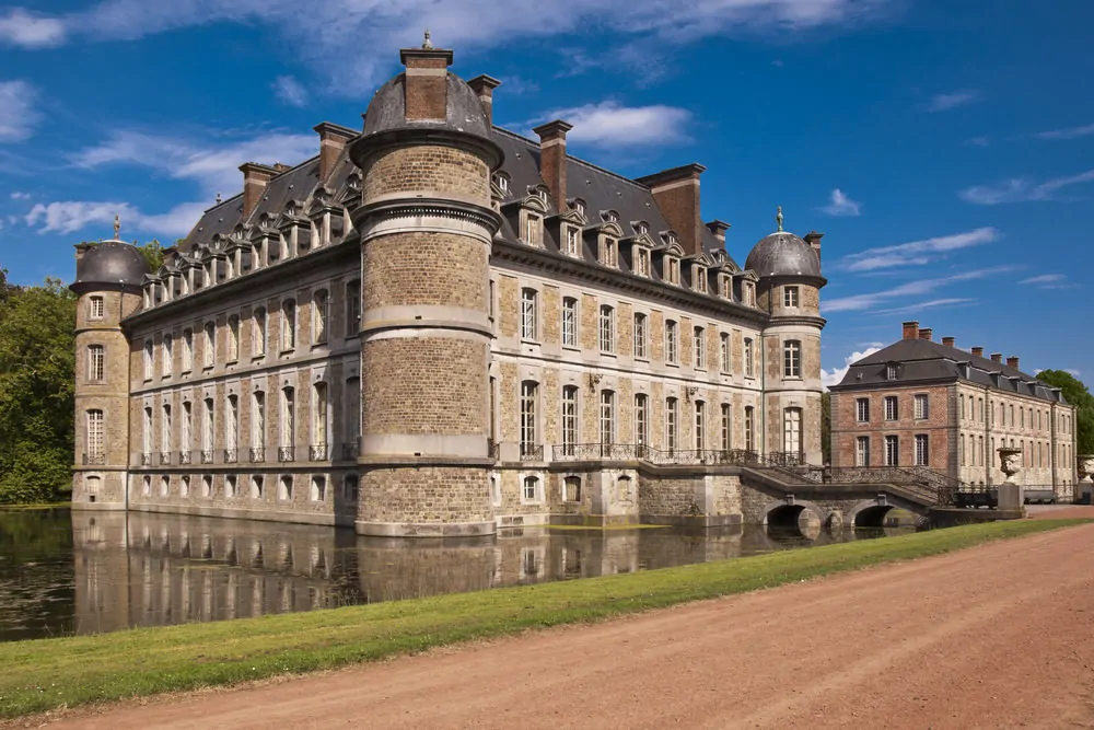 40 Best Belgian Castles and Chateaus (Photos)