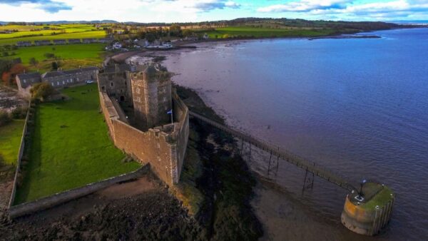46 Best Scottish Castles and Manor Houses (Photos) – Home Stratosphere