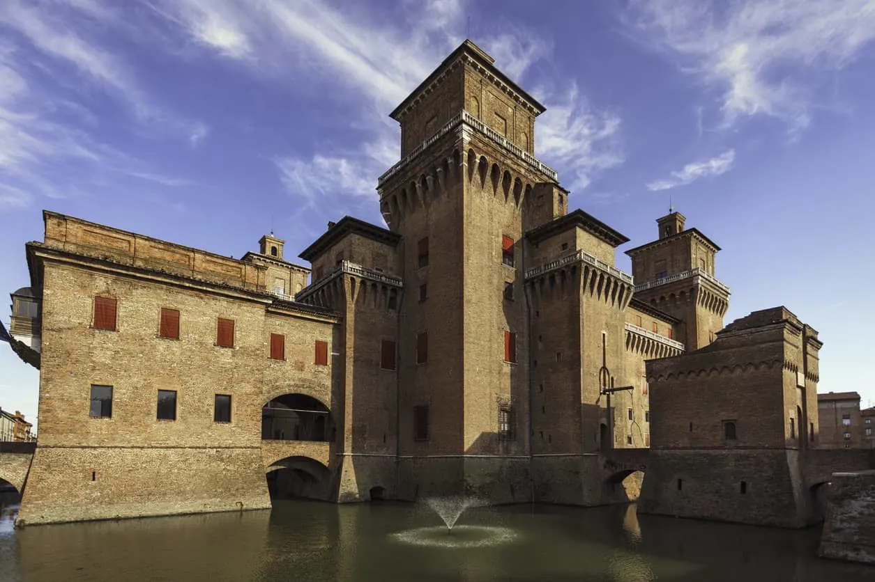 45 Best Italian Castles, Villas and Palaces (Photos)