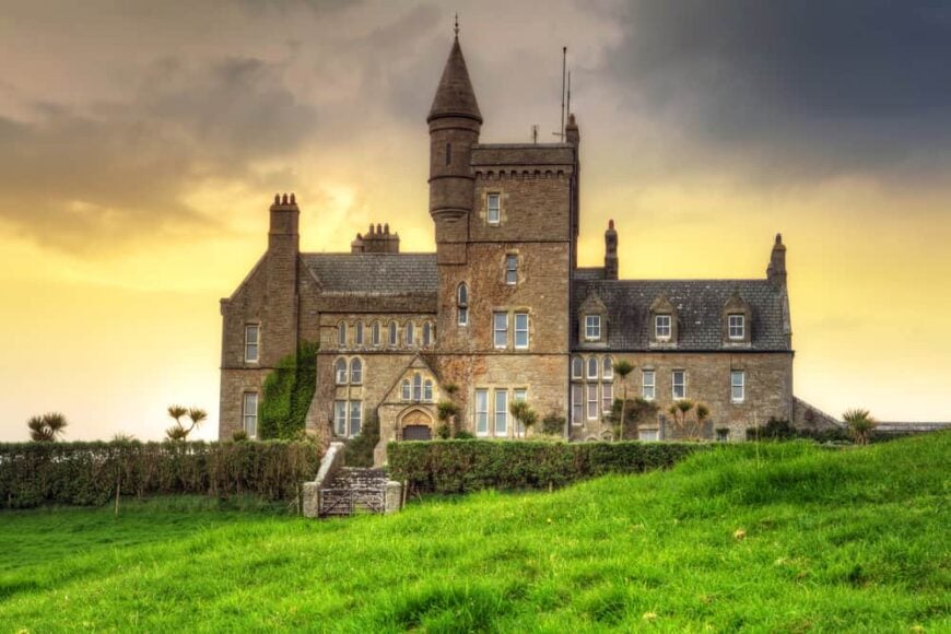 32 Best Irish Castles and Manor Houses (Photos A to Z)
