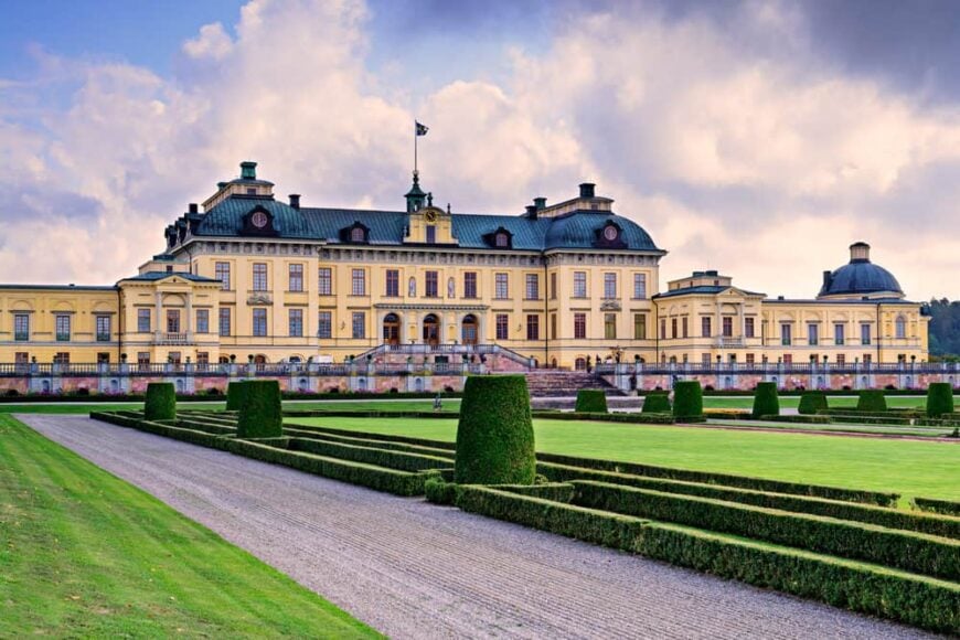 40 Best Swedish Castles, Palaces and Manor Homes (Photos)