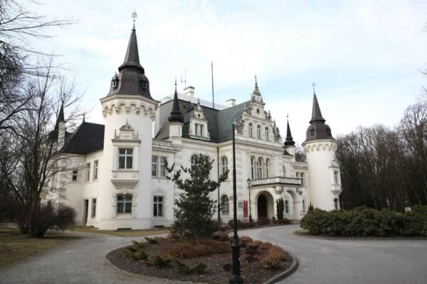58 Best Polish Castles, Palaces and Manor Houses (Photos)