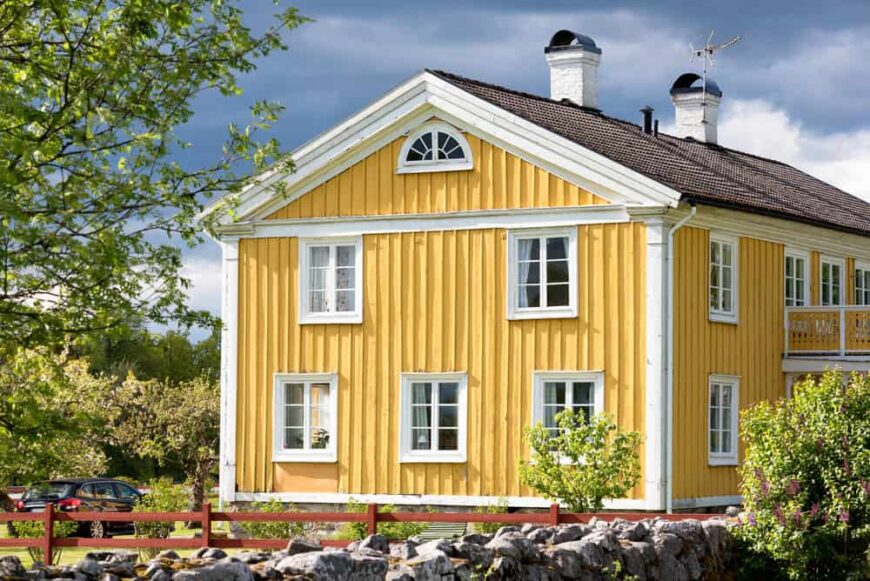 52 Yellow Exterior House Ideas (Brick, Vinyl, Stucco, Wood etc.) - Home ...