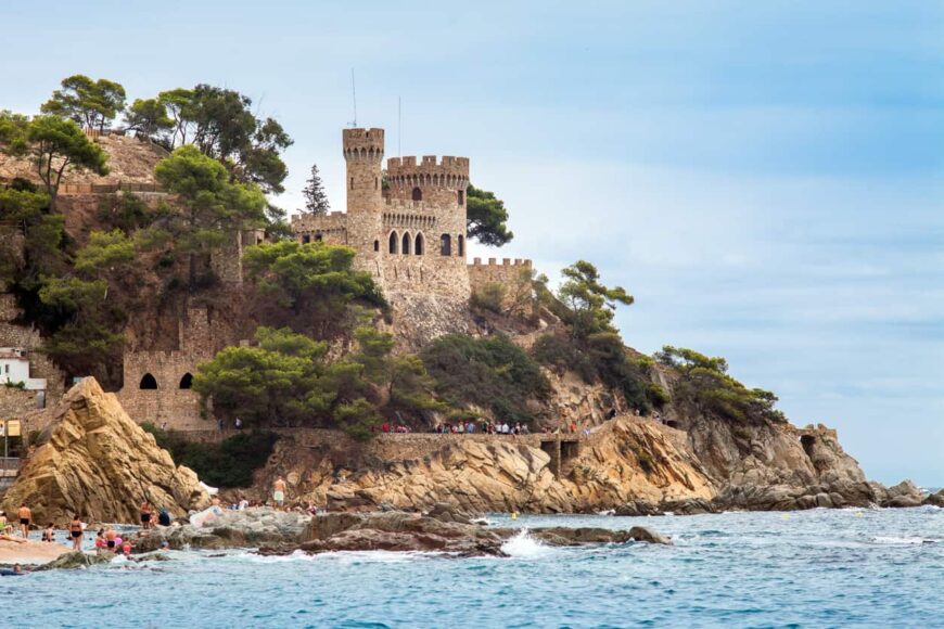 36 of the Best Spanish Castles and Palaces (Photos) – Home Stratosphere