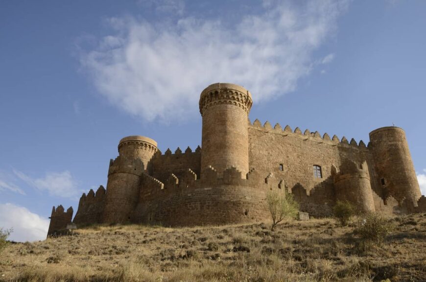 36 of the Best Spanish Castles and Palaces (Photos) – Home Stratosphere