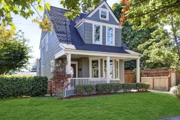 31 Houses with a Blue Exterior (Photos - All Types of Blue)