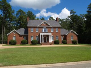77 Gorgeous Red Brick Houses (Photo Ideas) – Home Stratosphere