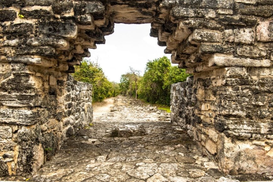 30 Types of Architectural Arches (with Illustrated Diagrams)