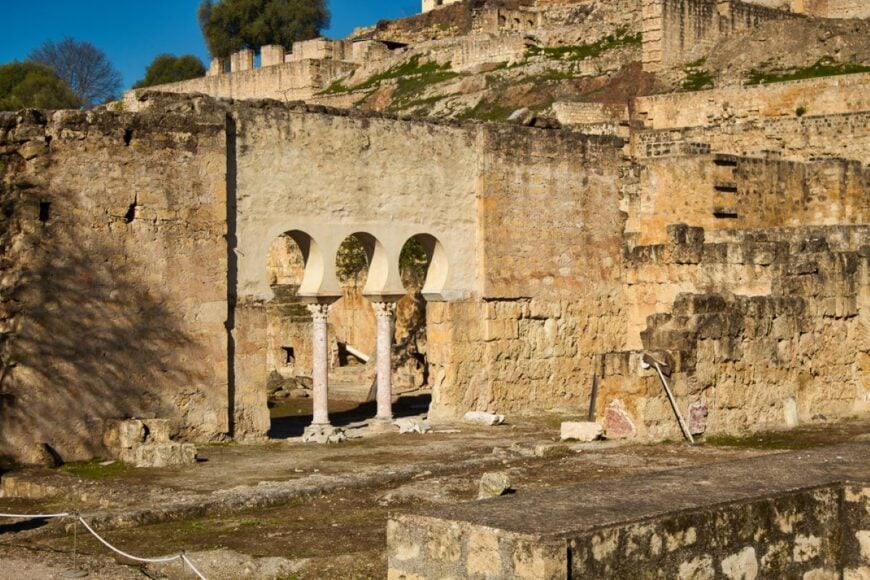 30 Types of Architectural Arches (with Illustrated Diagrams)