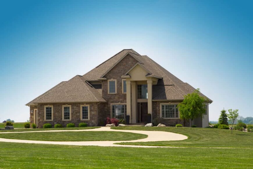 40 Houses with Stone Exterior (Photos) – Home Stratosphere