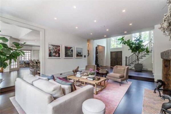 Usher’s Incredible Homes (Past and Present) – Home Stratosphere